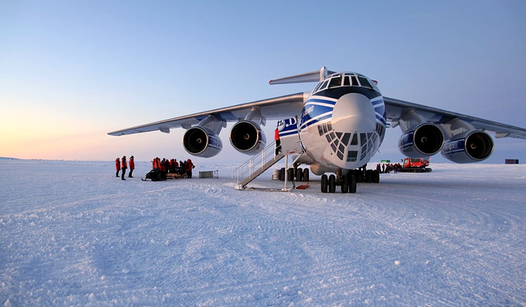 The Surprising Reason Why Planes Avoid Flying Over Antarctica – Simple ...